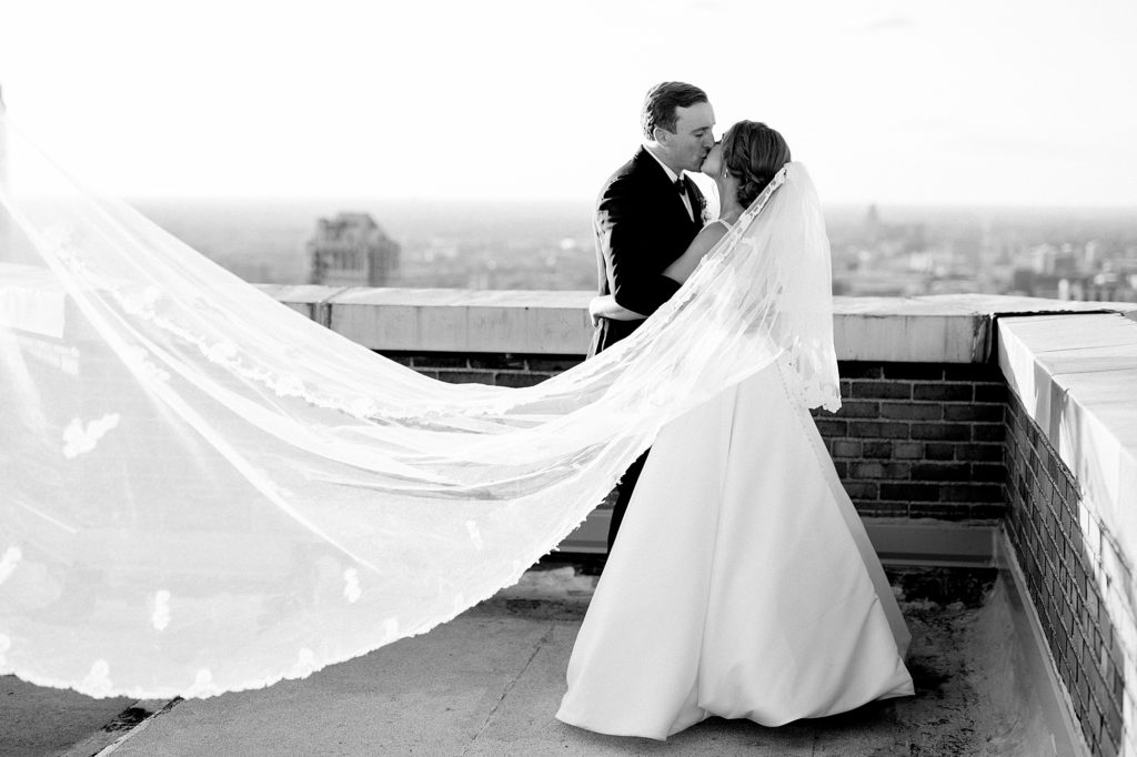 Annemarie & Nick | Classic Guardian Building Wedding in Downtown ...
